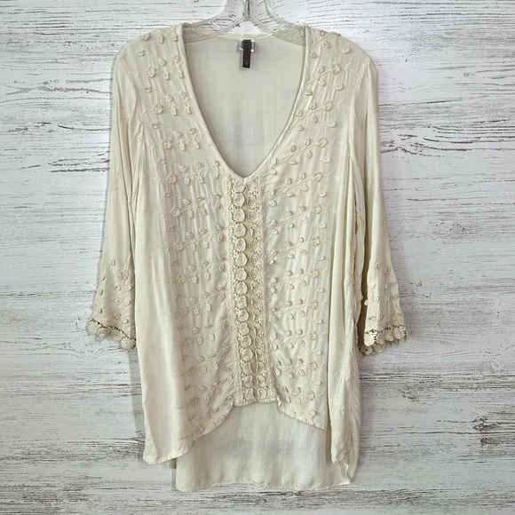 XCVI | Tops | Xcvi Crochet Floral Boho Hi Lo Bell Sleeve Tunic Blouse M ...